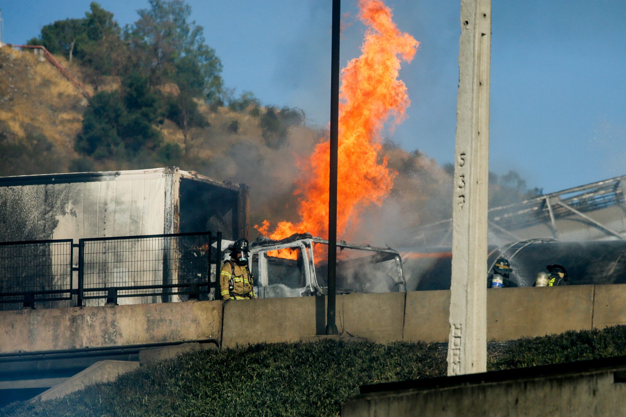 Tragedia en Renca: Explosión de camión de gas deja tres fallecidos y ...